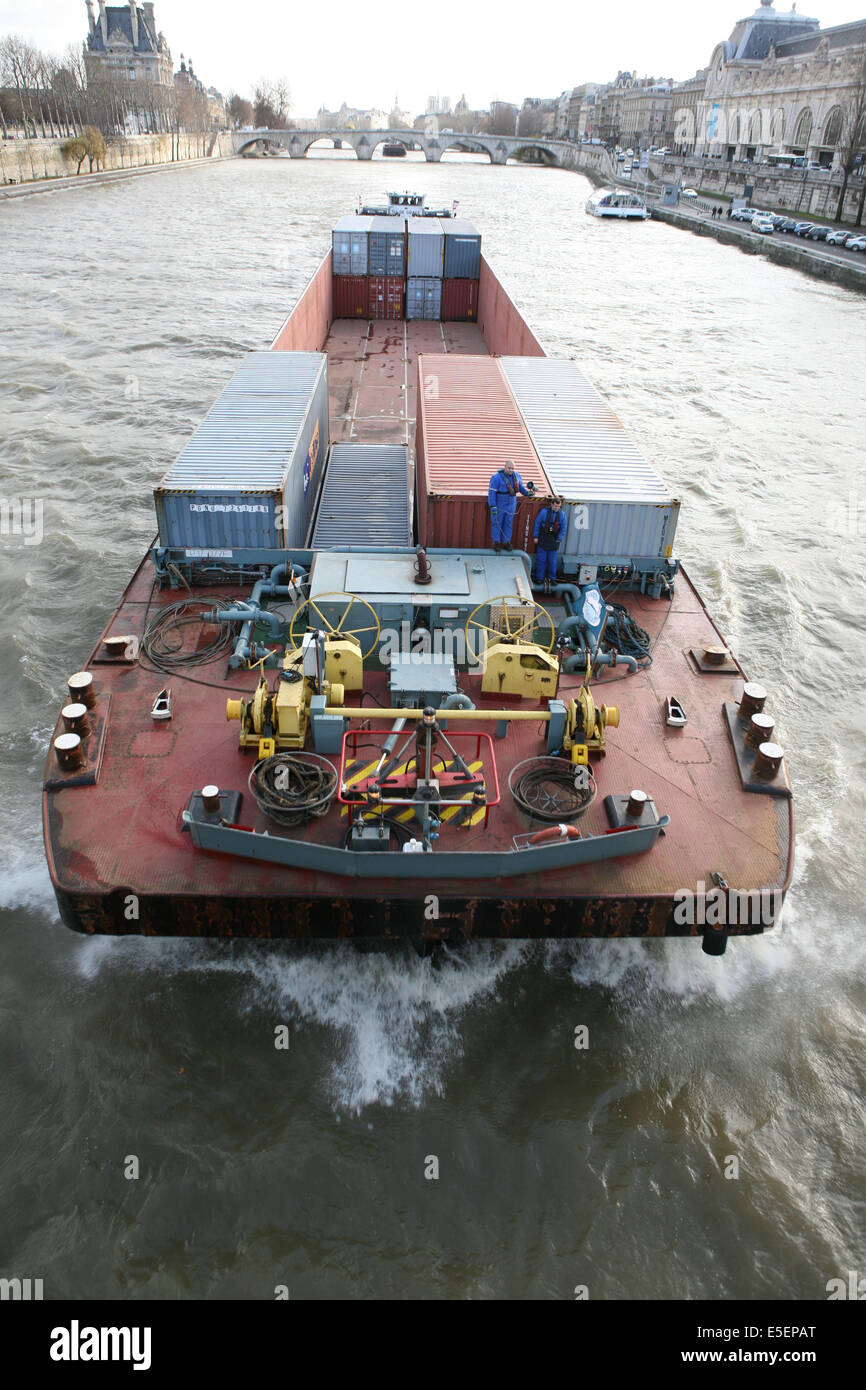 France, paris 7 e, barge de transport de matériaux, peniche, transport ...