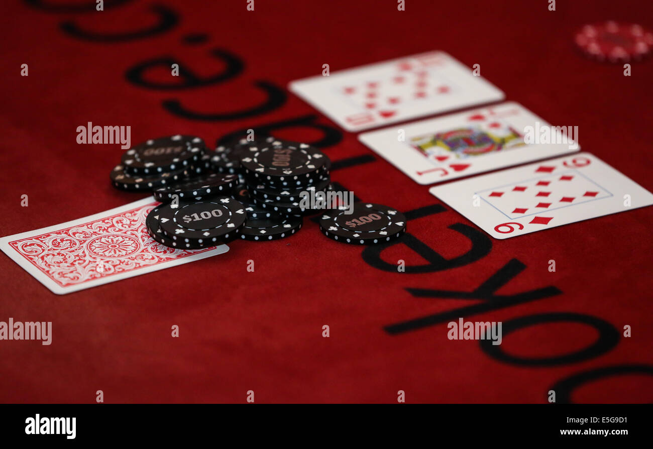 Jeu de poker Banque de photographies et d’images à haute résolution - Alamy