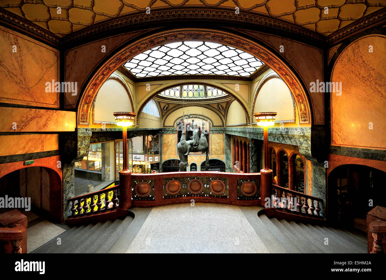 Lucerna palace Banque de photographies et d’images à haute résolution ...