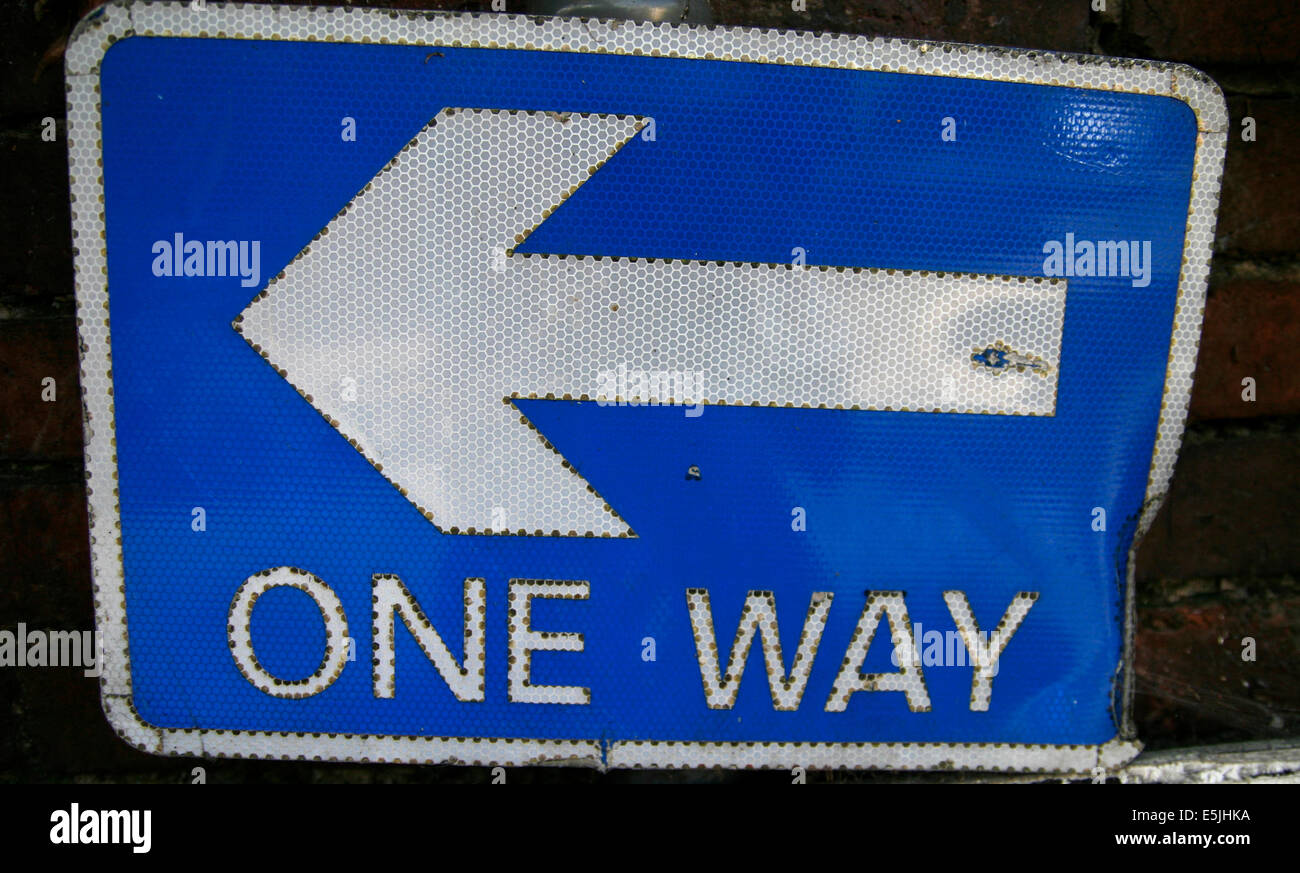 One way sign Banque de photographies et d’images à haute résolution - Alamy