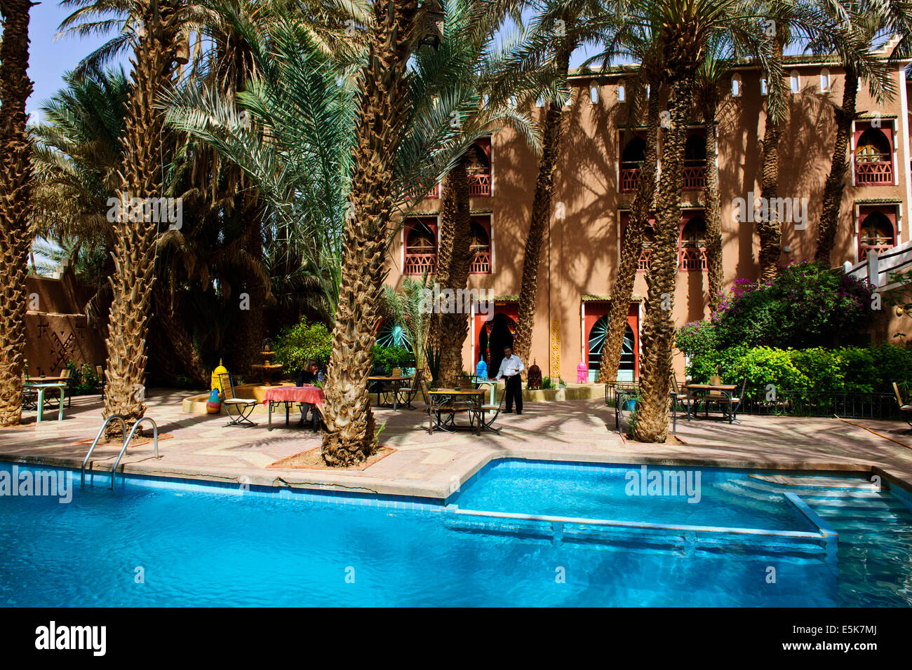Zagora, l'Hotel,Oasis dans le désert,Paul Street,Voyages et photographe ...