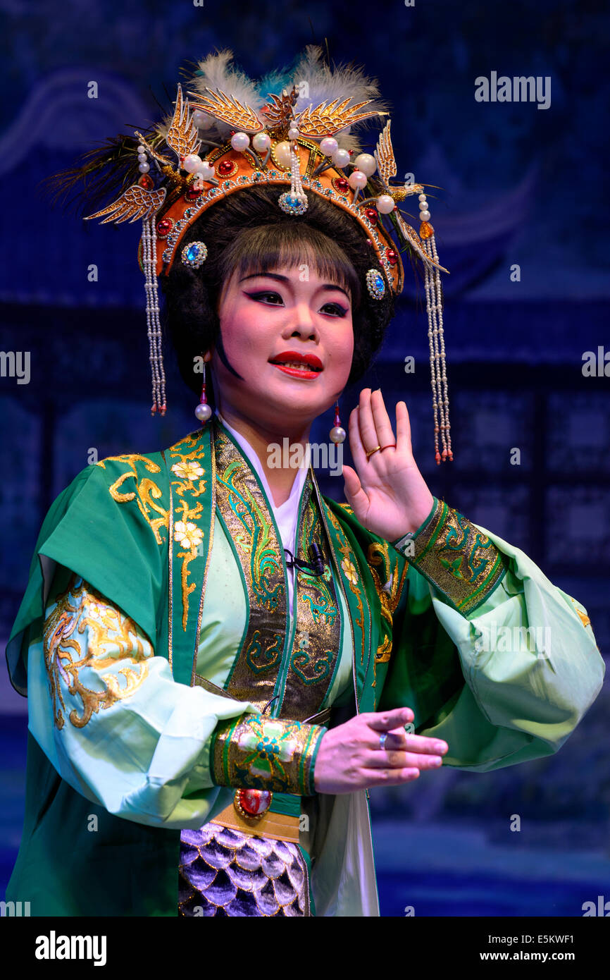 Chinese folklore Banque de photographies et d’images à haute résolution ...