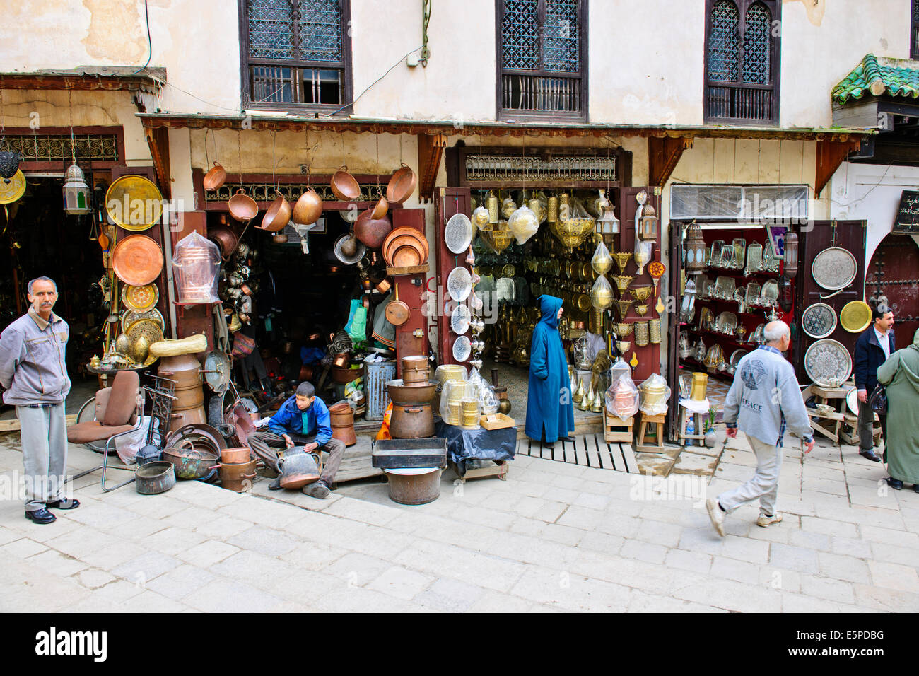 Artefacts marocains Banque de photographies et d’images à haute résolution - Alamy