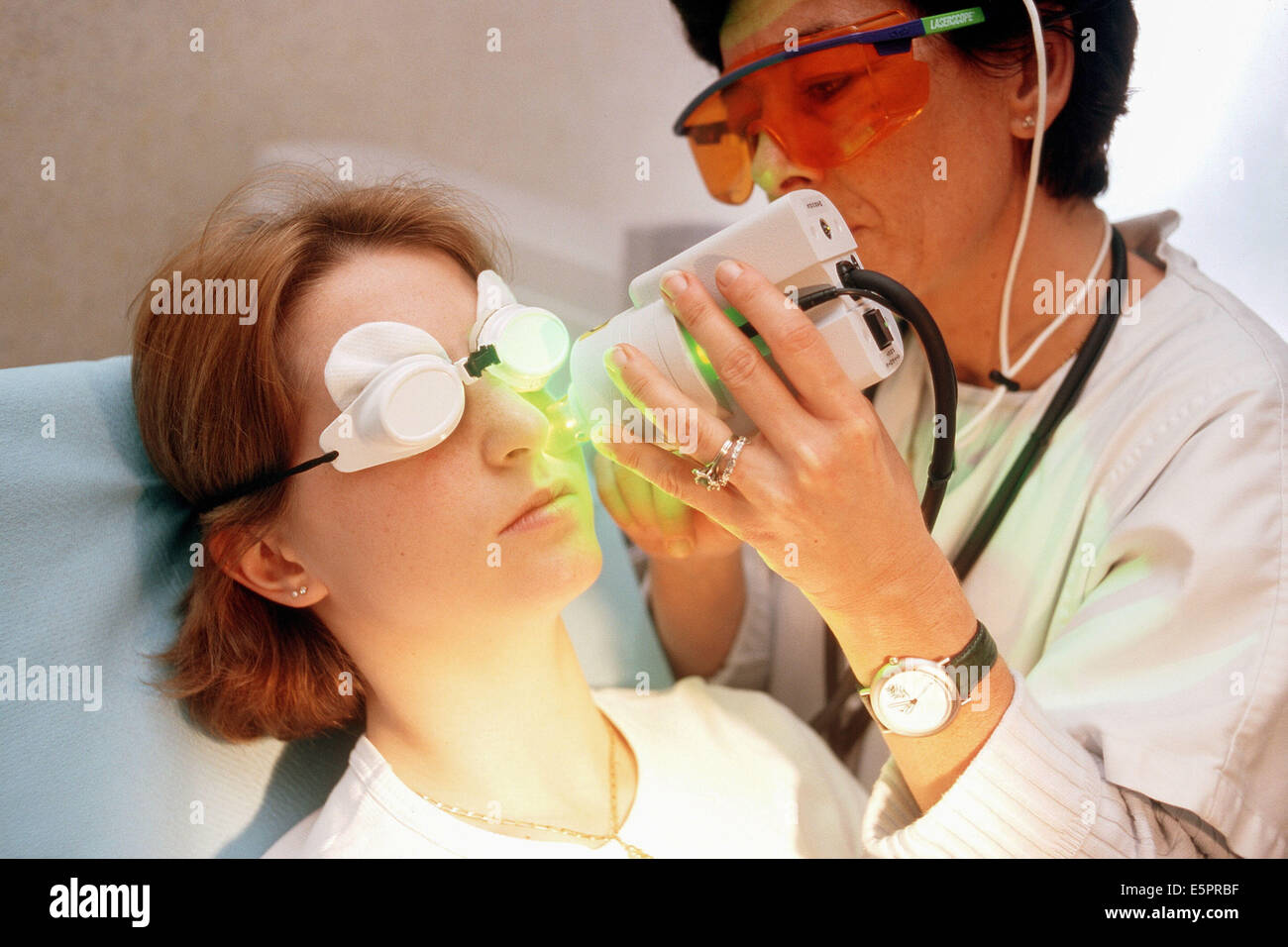 Laser ktp Banque de photographies et d’images à haute résolution - Alamy