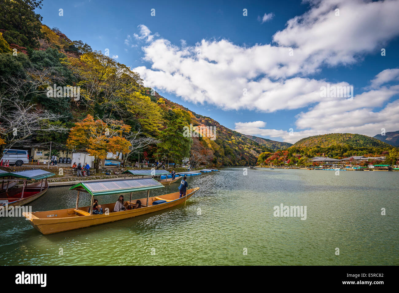 Rivière katsura Banque de photographies et d’images à haute résolution - Alamy