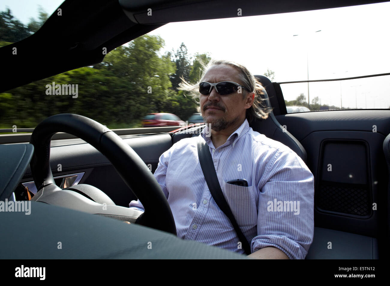 Robert Crampton journaliste test de conduite la nouvelle Jaguar F-type ...