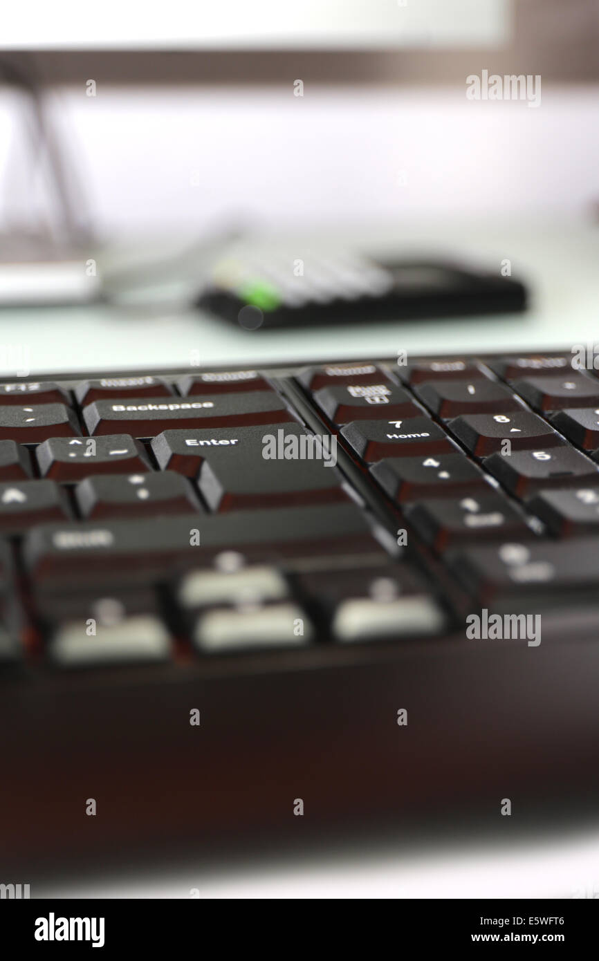 Clavier informatique de bureau Banque de photographies et d’images à ...