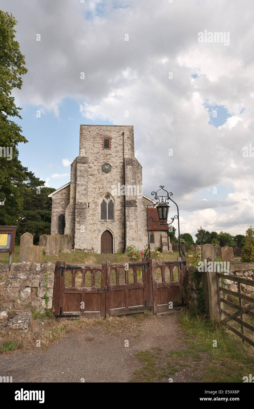 Chart Sutton église normande sur une météo variable jour au milieu de l ...