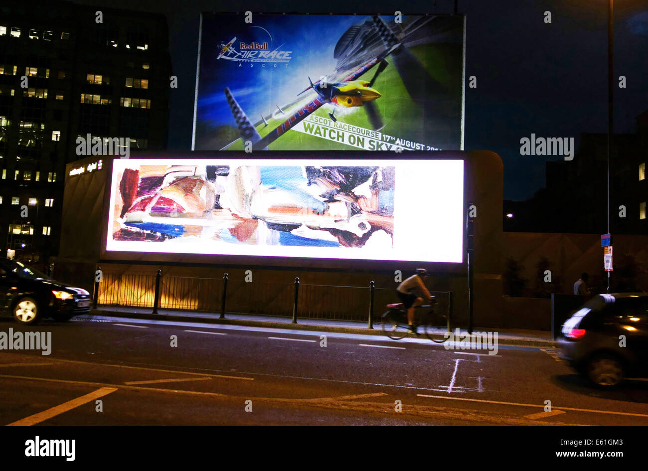 Television billboard Banque de photographies et d’images à haute ...