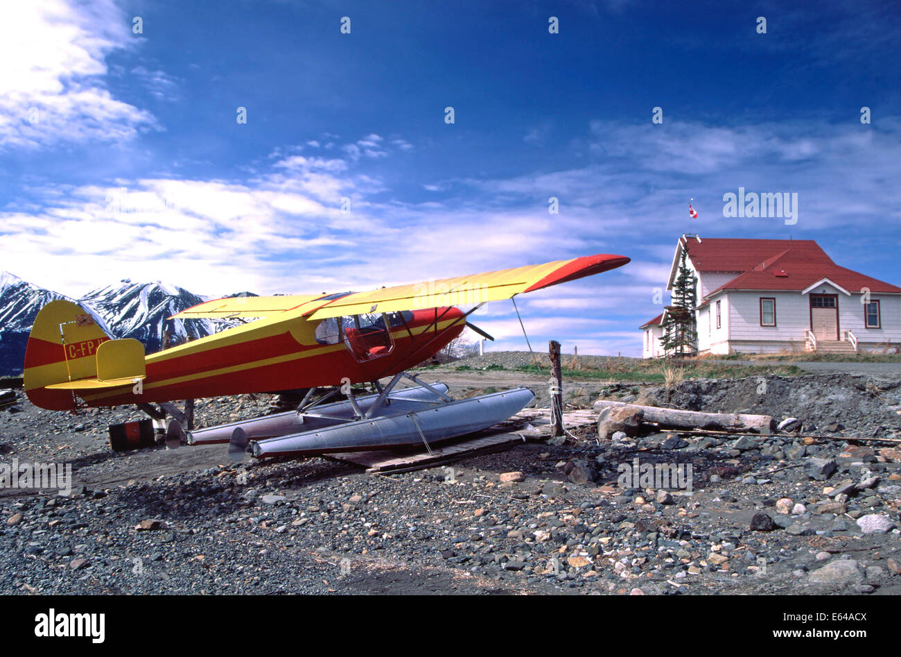 Atlin road Banque de photographies et d’images à haute résolution - Alamy