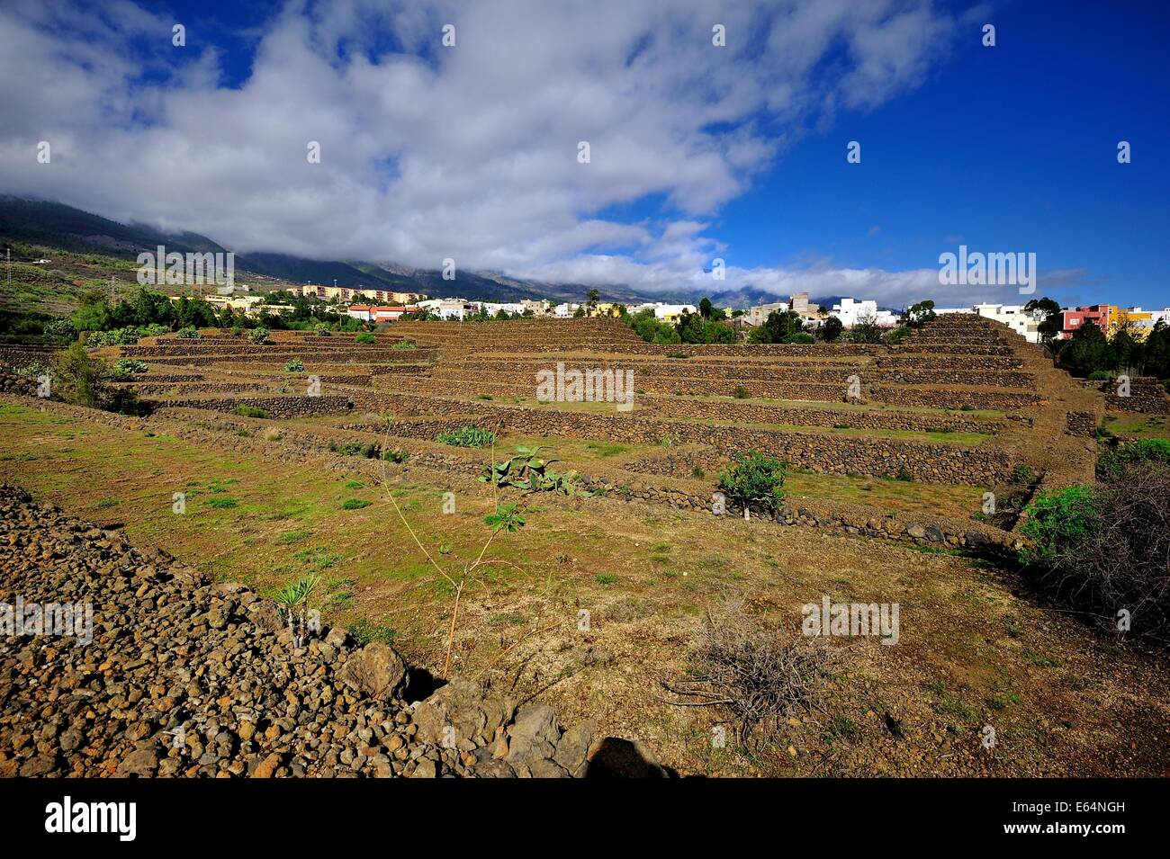 Pyramids of guimar Banque de photographies et d’images à haute ...