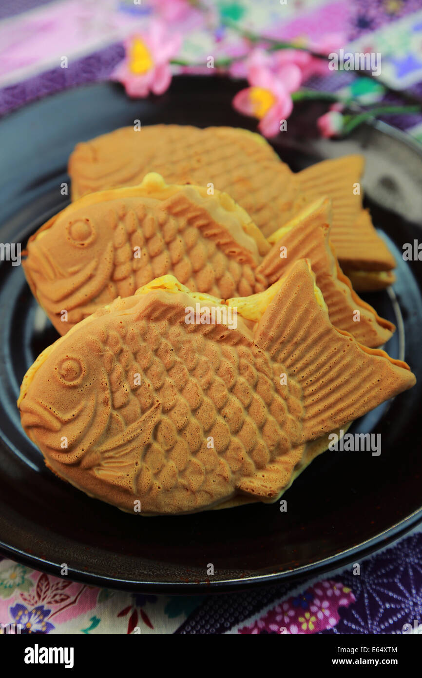 Gâteau en forme de poisson Banque de photographies et d’images à haute ...