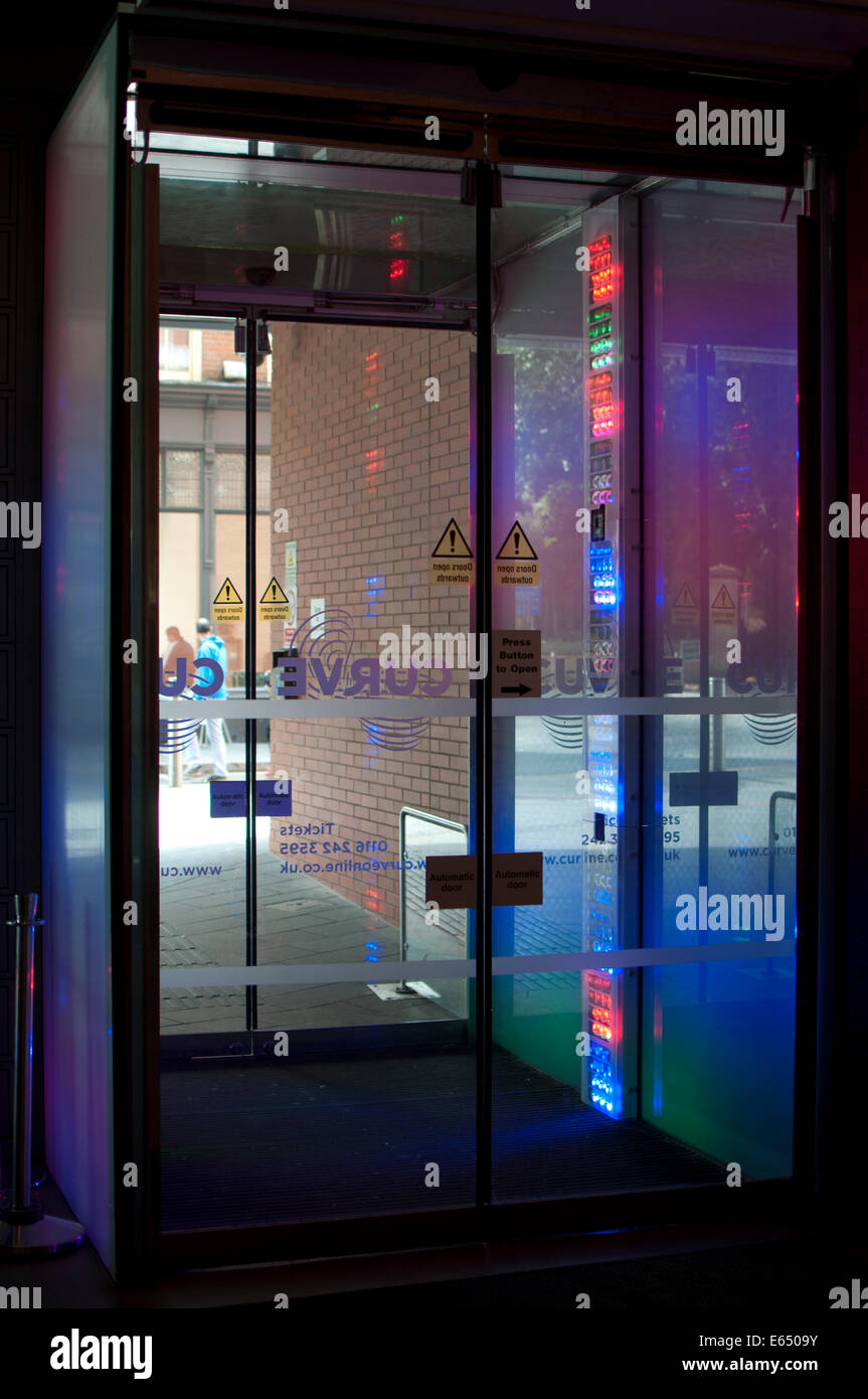 Door curve Banque de photographies et d’images à haute résolution - Alamy