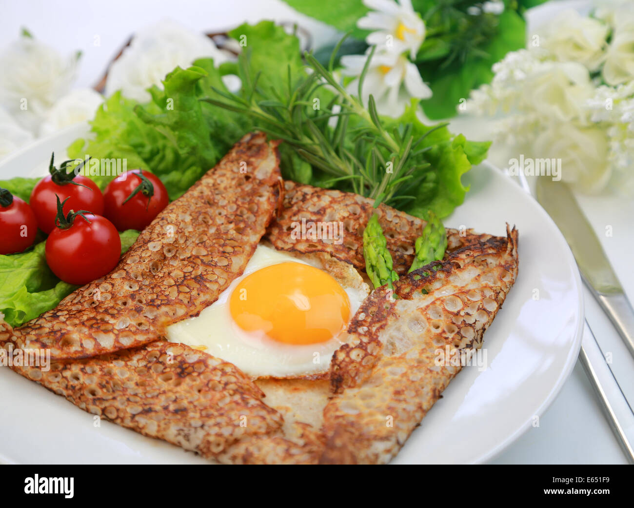 Galette cerise Banque de photographies et d’images à haute résolution ...