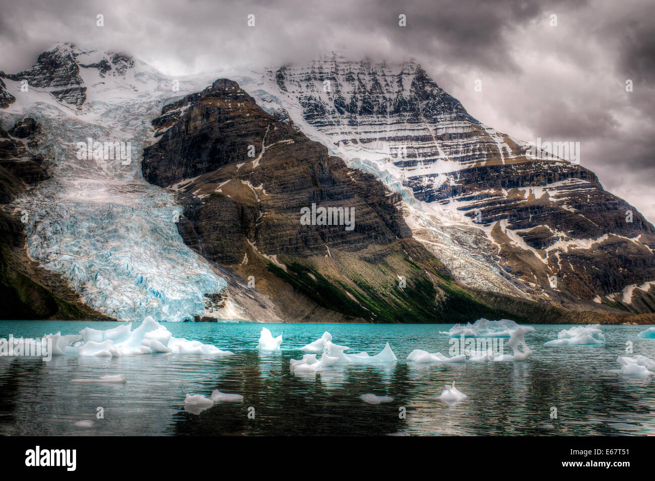 Le lac de berg Banque de photographies et d’images à haute résolution ...