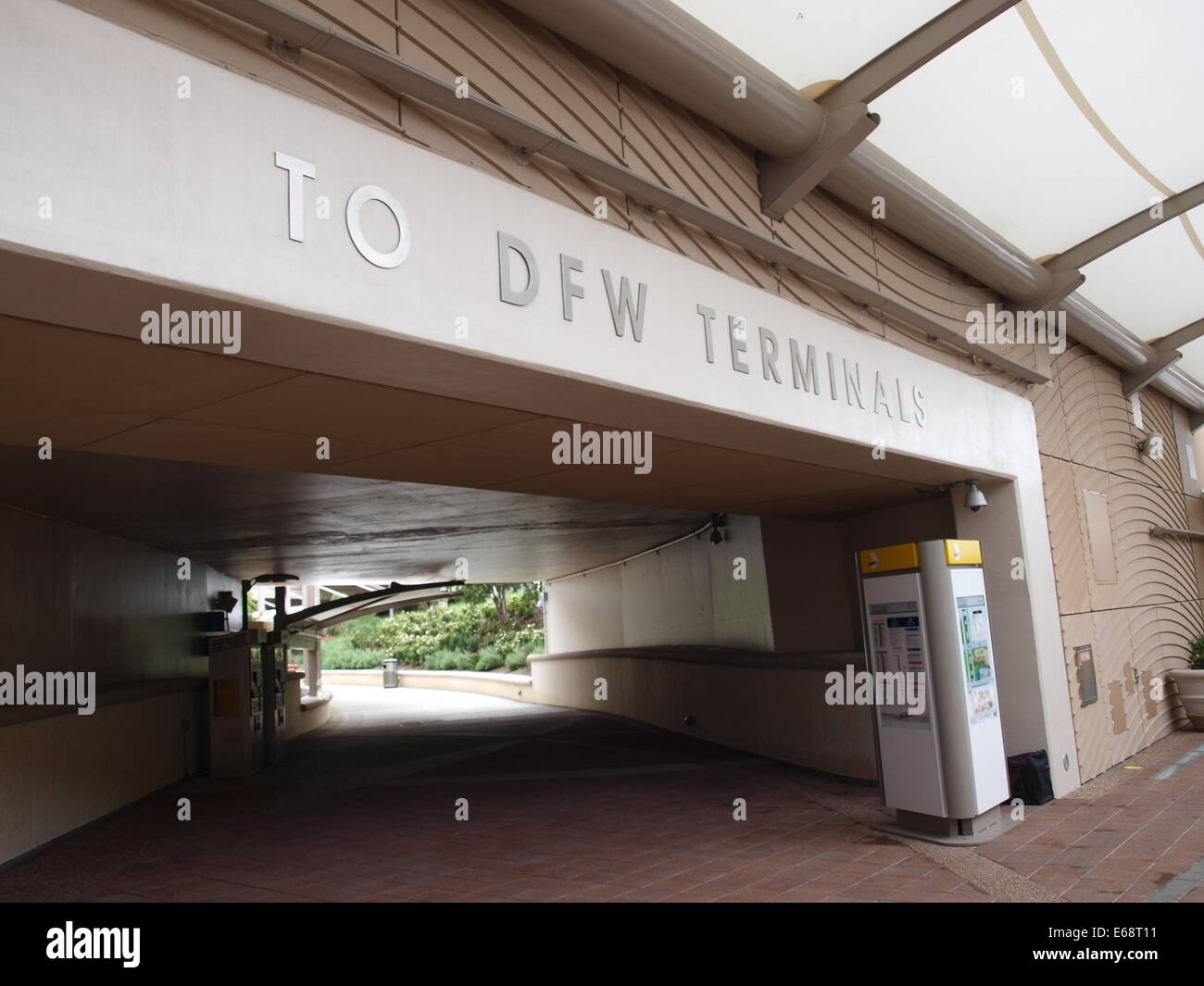 DFW International Airport Terminal UN Dart Rail Station ouvre Photo ...