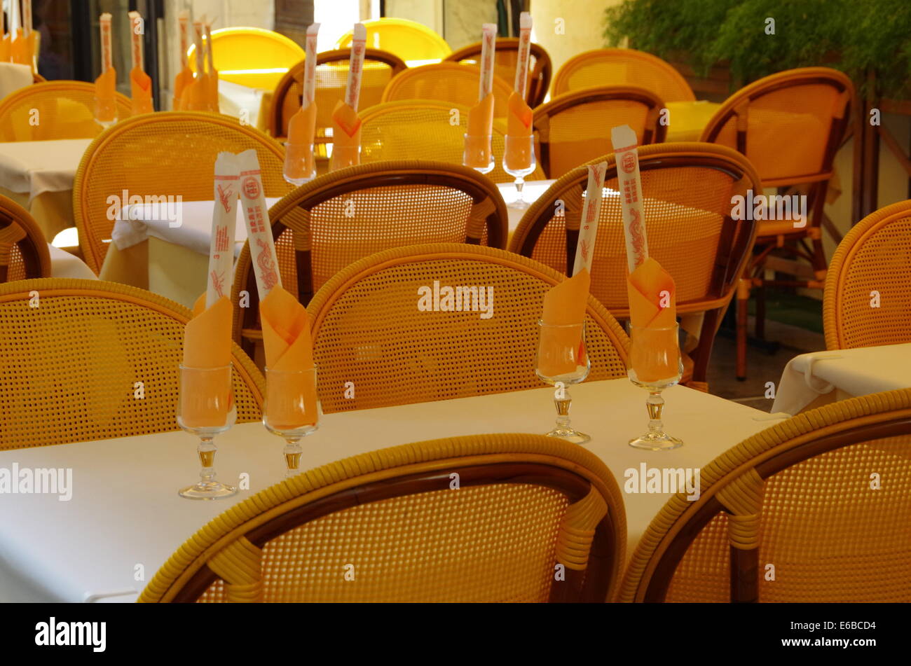 Manger au restaurant Banque de photographies et d’images à haute ...