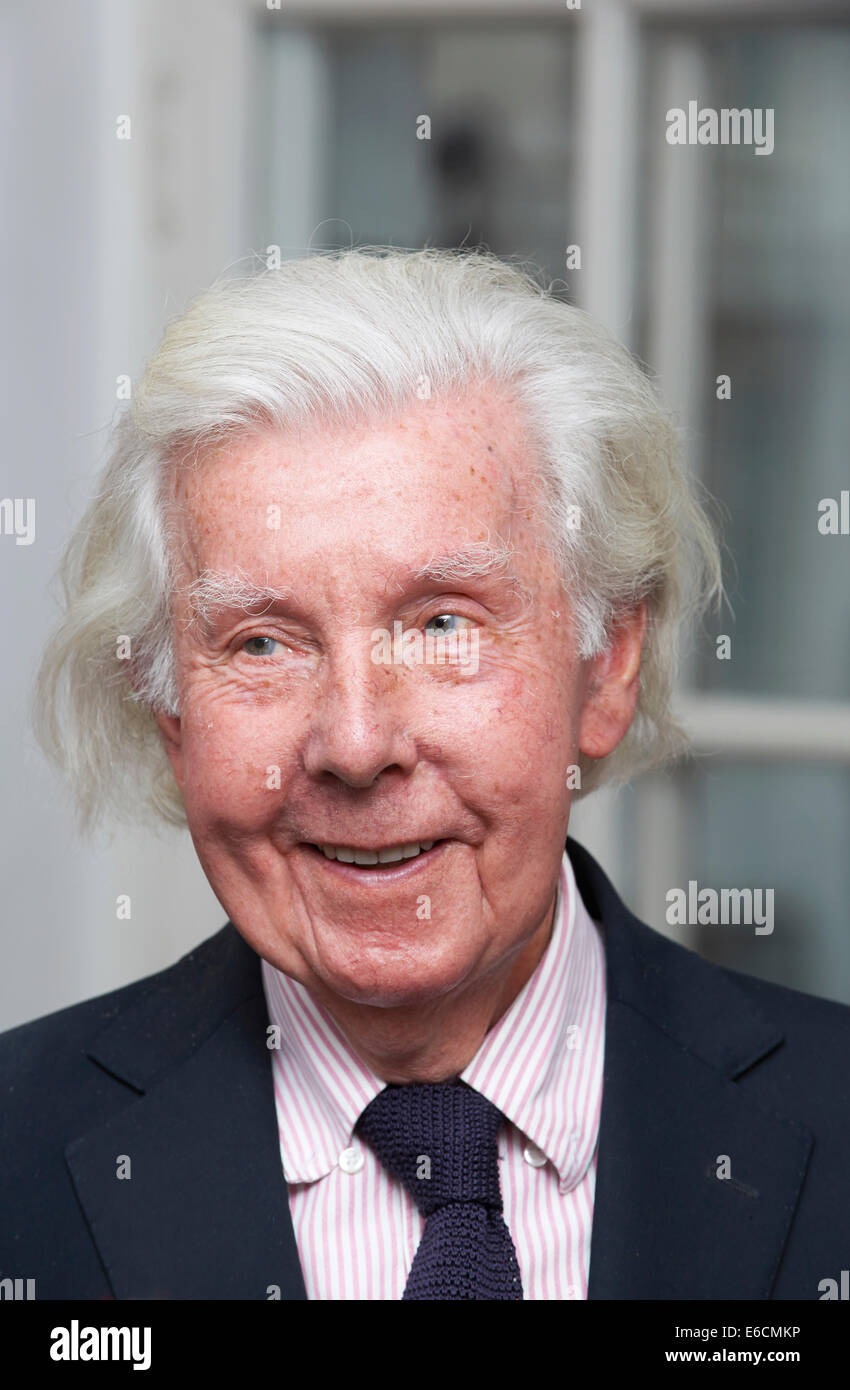 Ronald noble Banque de photographies et d’images à haute résolution - Alamy