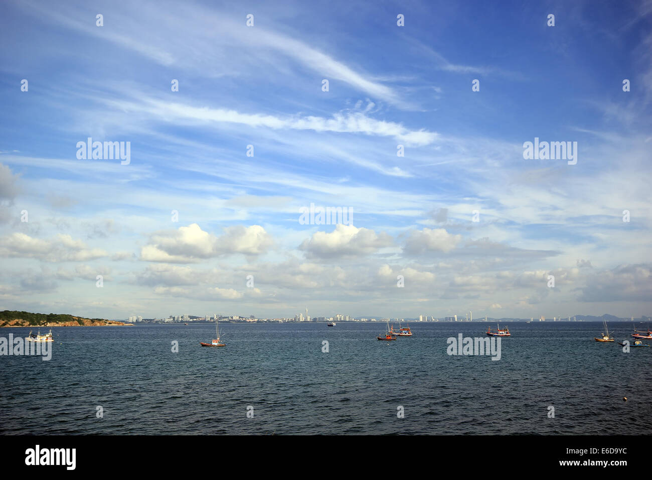 Ciel sur la mer Banque de photographies et d’images à haute résolution ...