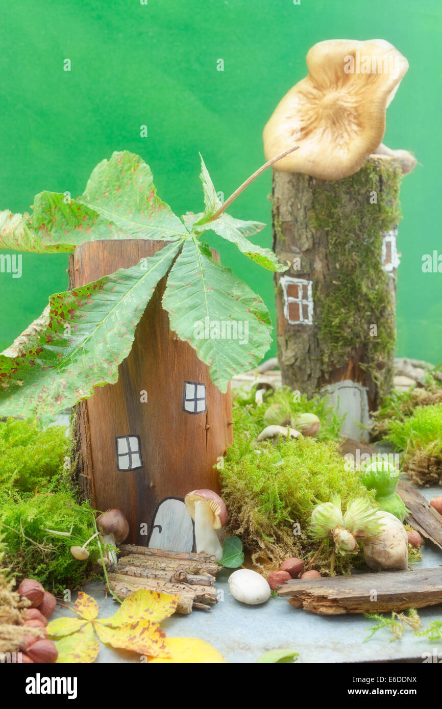 Maison de fée à la main Banque de photographies et d’images à haute ...