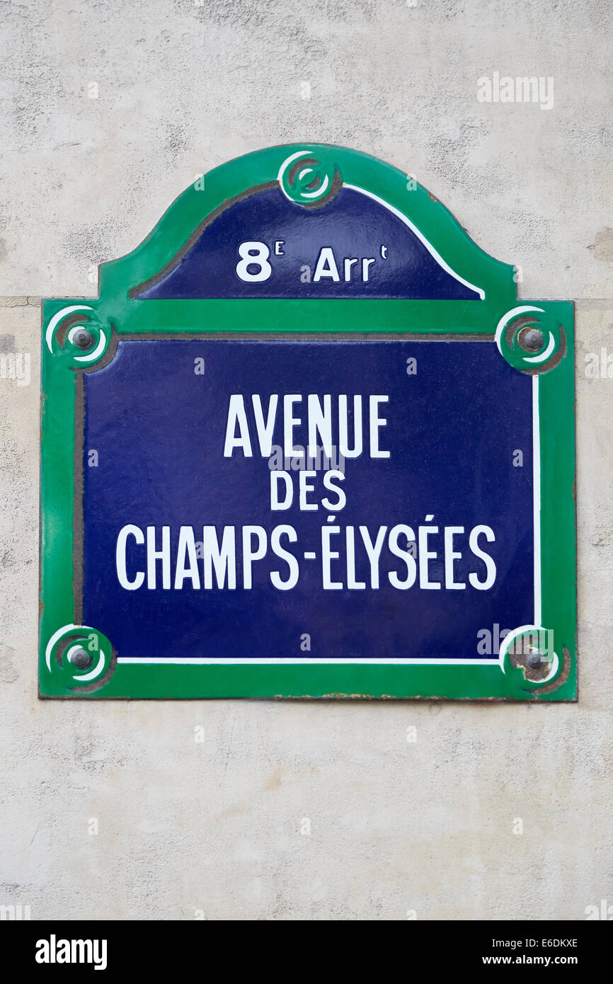 Panneau de nom de rue de paris bleu et vert Banque de photographies et ...