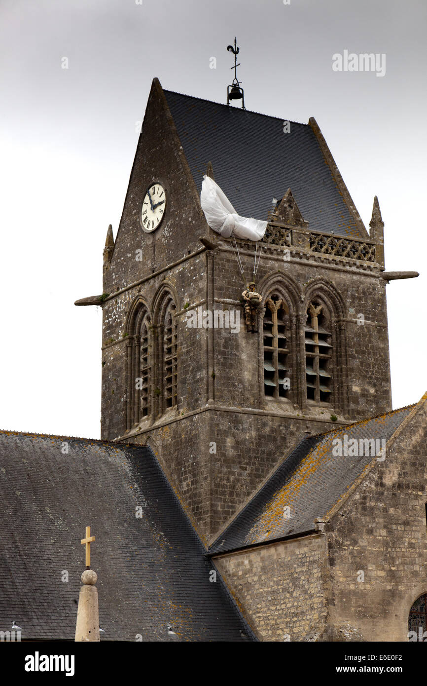 St mere eglise Banque de photographies et d’images à haute résolution ...