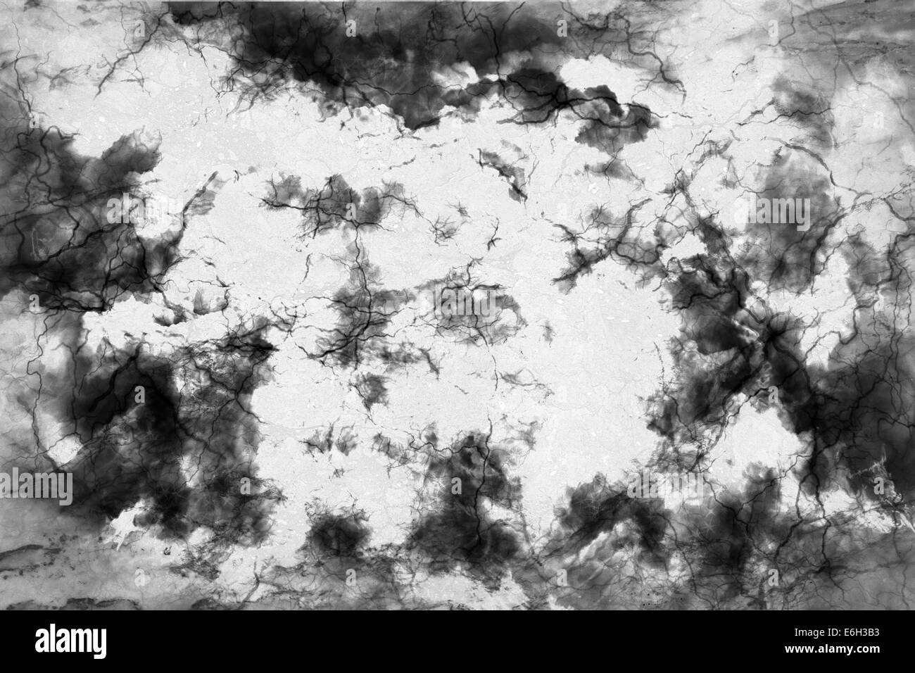 Un nuage noir Banque de photographies et d’images à haute résolution ...