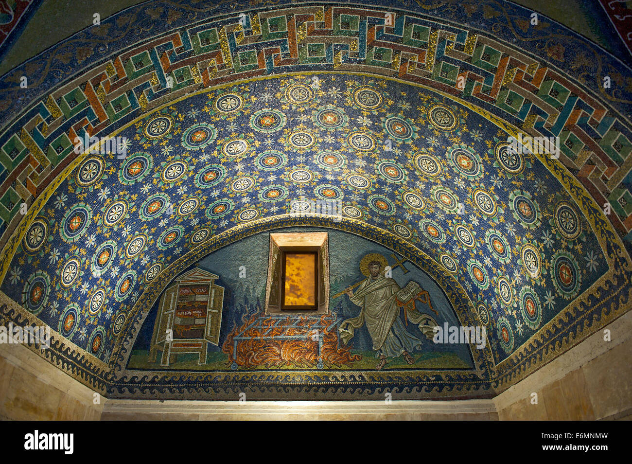 Mosaïques dans le Mausolée de Galla Placidia, UNESCO World Heritage ...