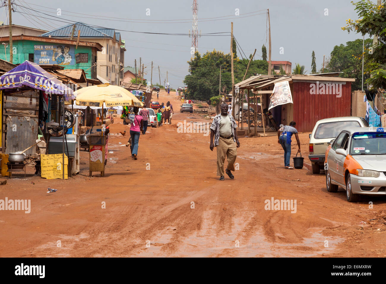 La vie du village, Anyaa, Accra, Ghana, Afrique Photo Stock - Alamy