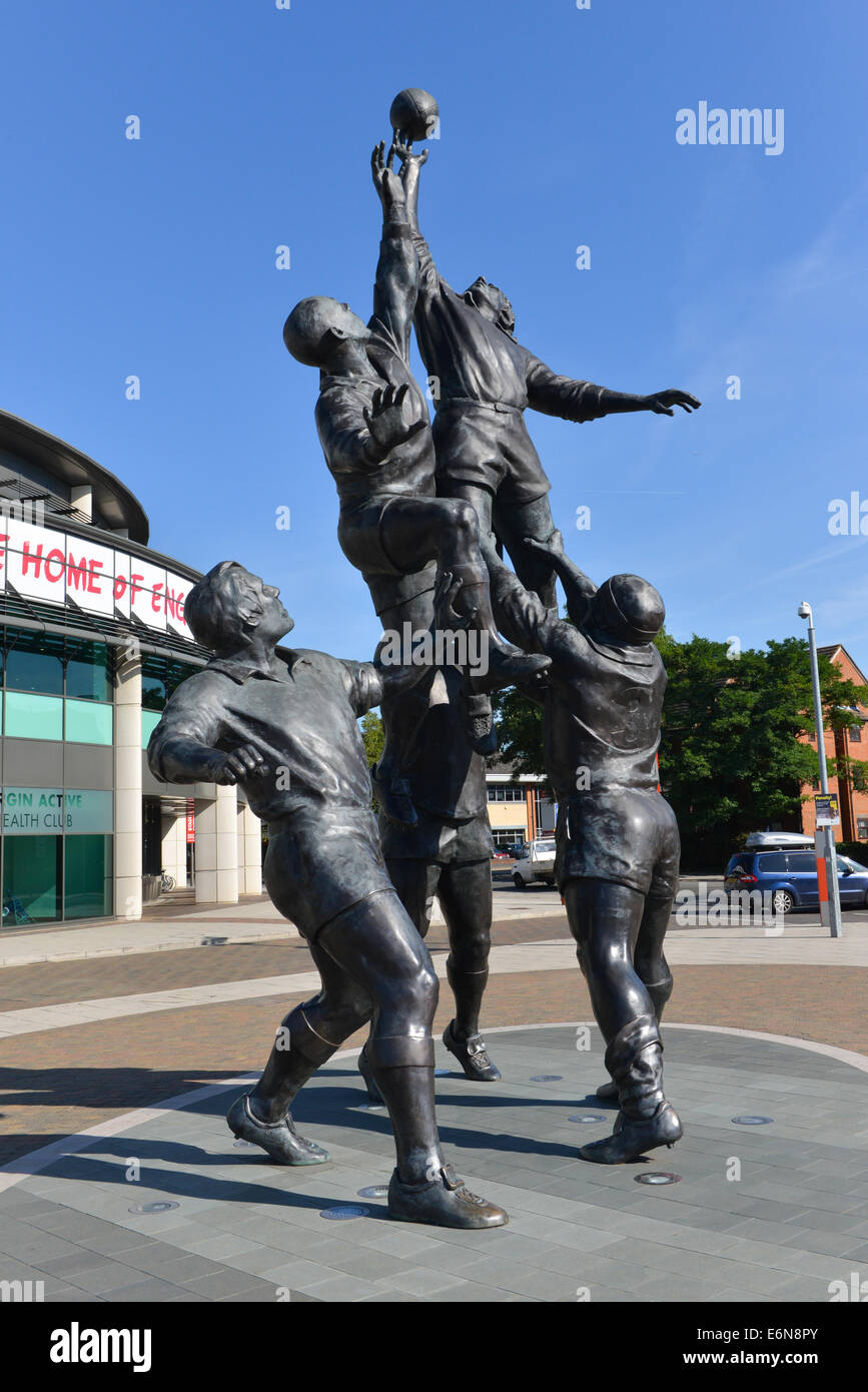 Rugby statue twickenham stadium Banque de photographies et d’images à ...
