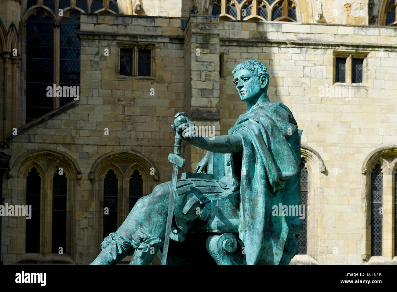 Statue de l'empereur romain, Constantin, York, North Yorkshire, England ...