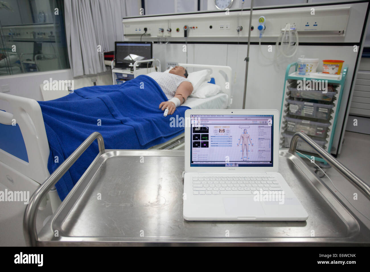 Meti man simulator Banque de photographies et d’images à haute ...