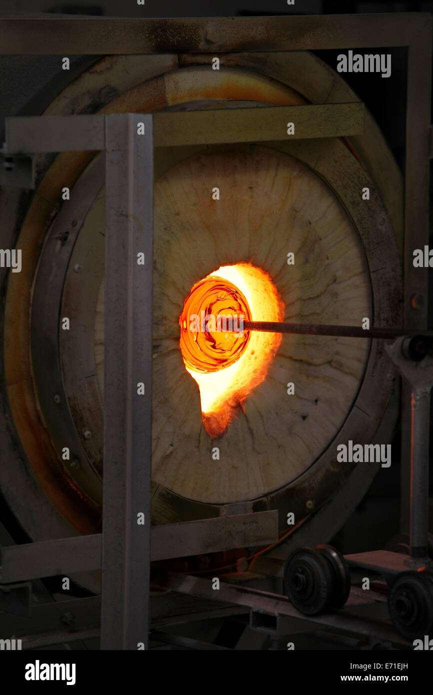 Four de fusion du verre Banque de photographies et d’images à haute ...