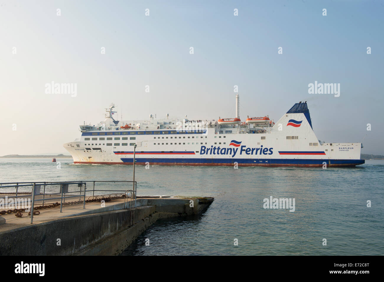 Poole harbour Banque de photographies et d’images à haute résolution ...
