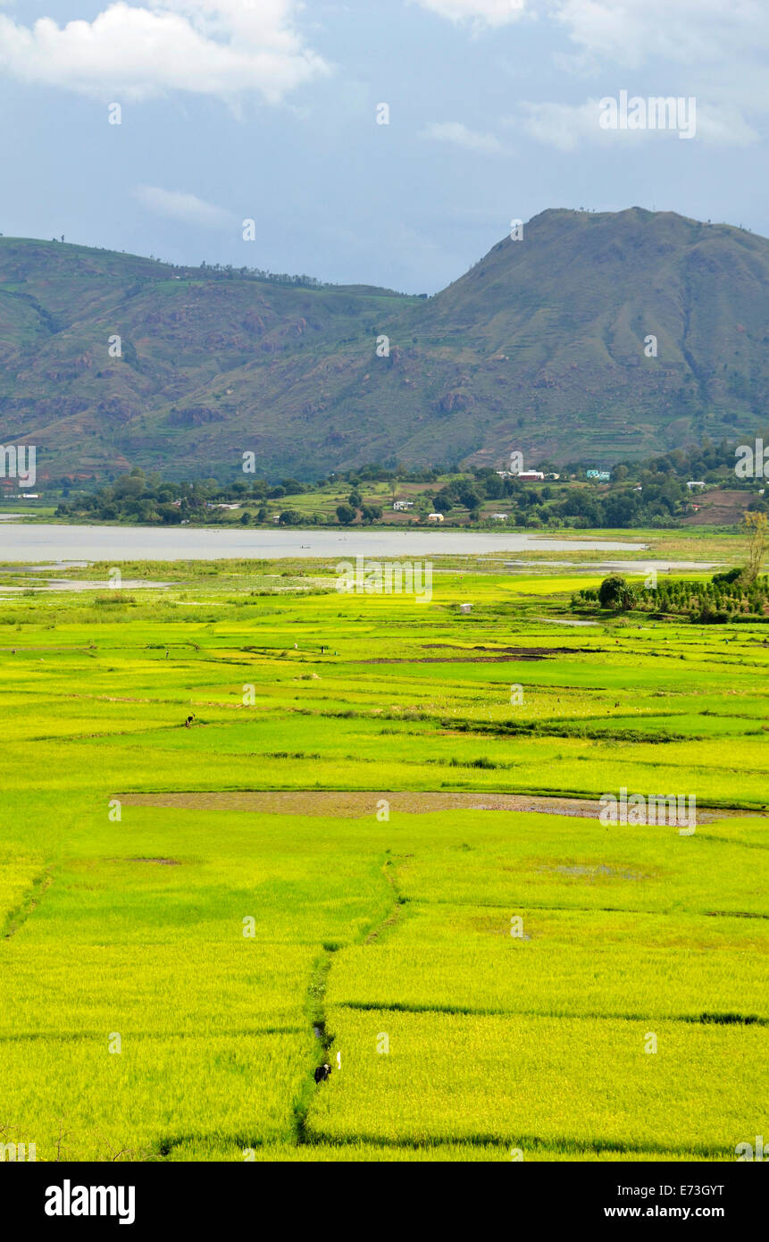 Lac itasy Banque de photographies et d’images à haute résolution - Alamy