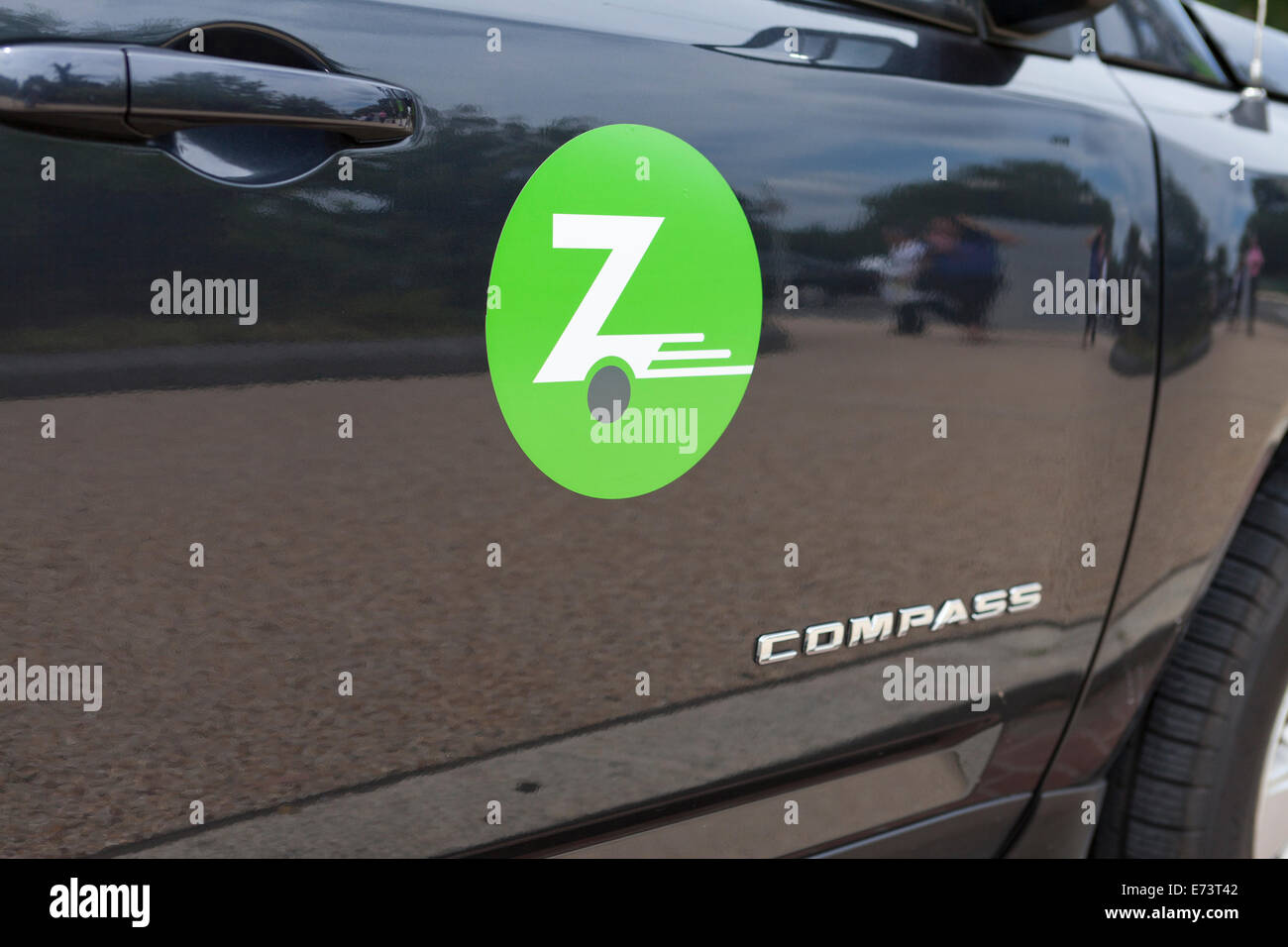 ZipCar logo sur voiture - USA Photo Stock - Alamy