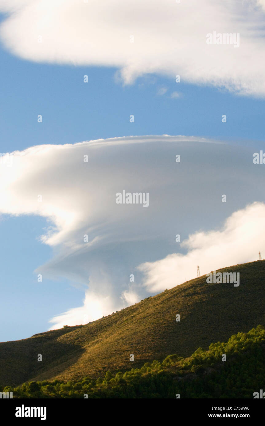 Nuage de nimbe Banque de photographies et d’images à haute résolution ...