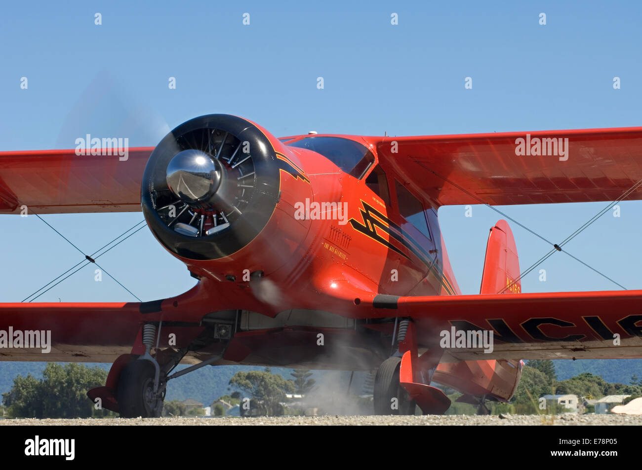 Beechcraft staggerwing Banque de photographies et d’images à haute ...