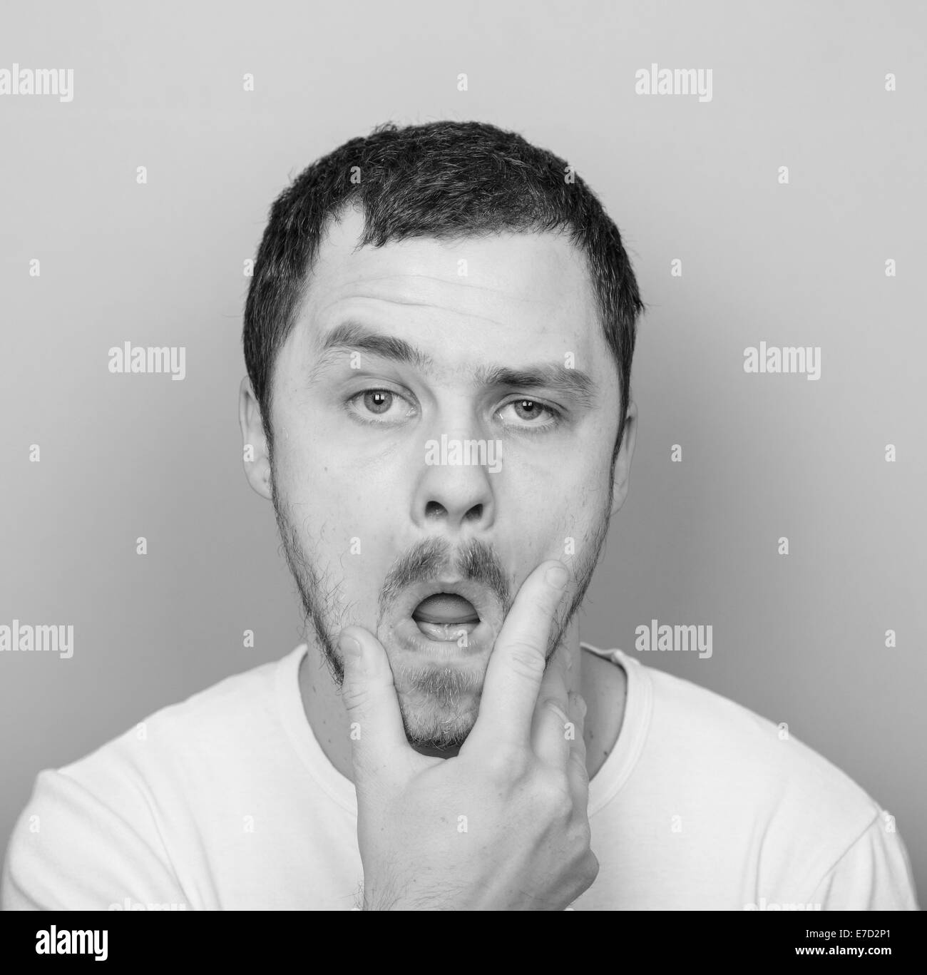 Bonhomme blanc perplexe Banque d'images noir et blanc - Alamy