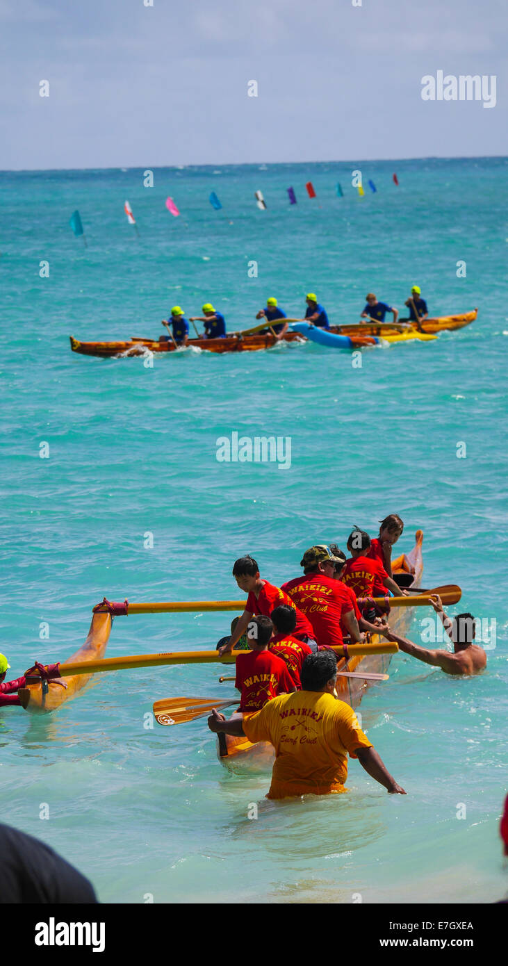 Outrigger pirogue Banque de photographies et d’images à haute ...