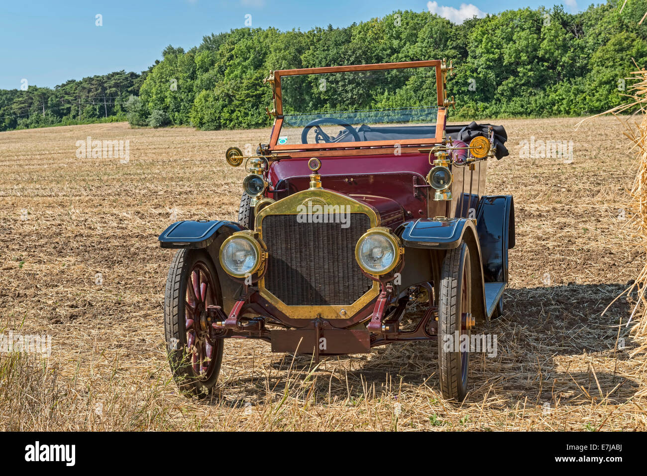 Straker squire vintage car Banque de photographies et d’images à haute ...