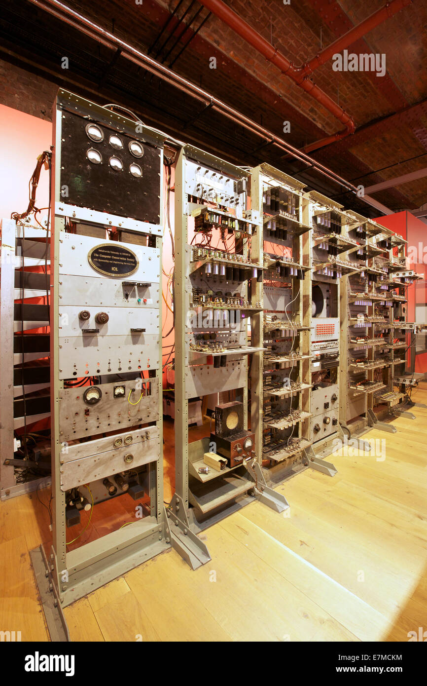 Turing machine Banque de photographies et d’images à haute résolution ...