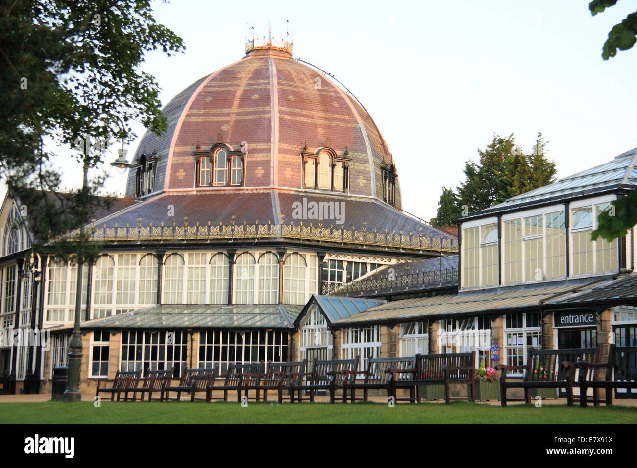 Pavillion gardens buxton Banque de photographies et d’images à haute ...