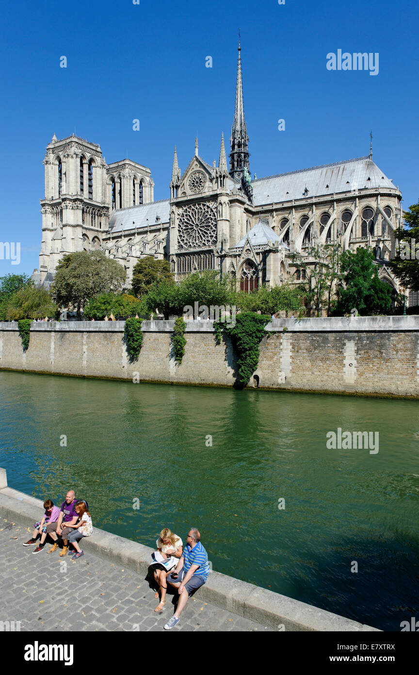 Côté Sud de Notre-Dame de Paris ou la cathédrale de Notre-Dame, Seine ...