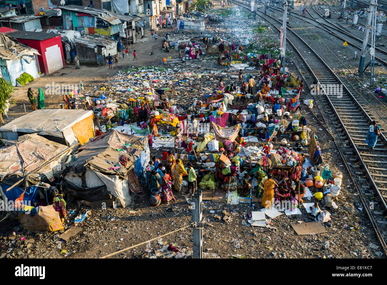 Bidonville Dharavi, Mumbai, Maharashtra, Inde Photo Stock - Alamy
