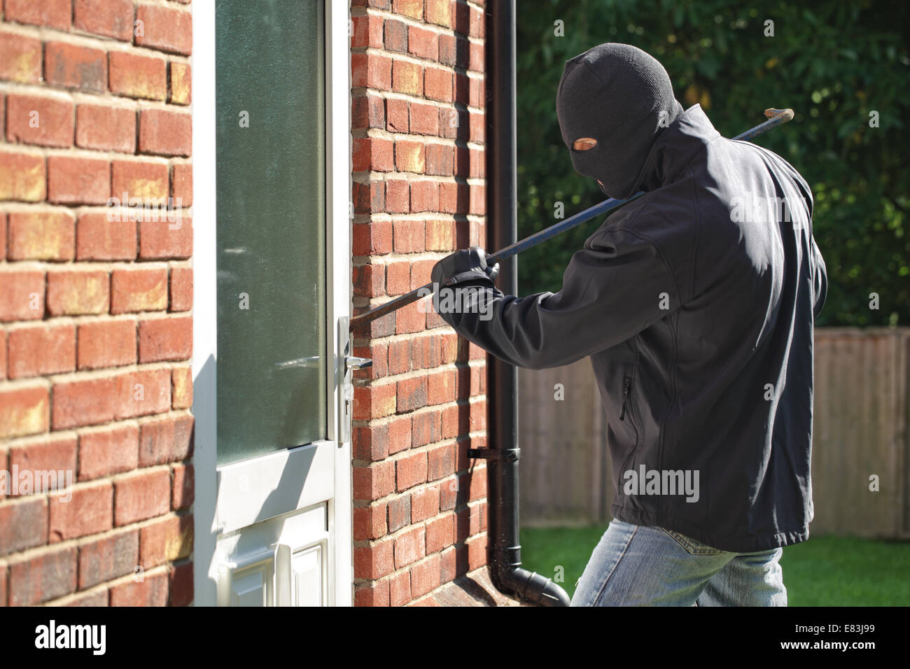 Vol par effraction Banque de photographies et d’images à haute ...