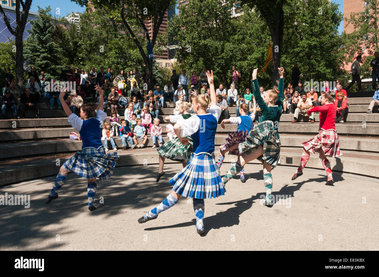 Danse traditionnelle écossaise Banque de photographies et d’images à ...