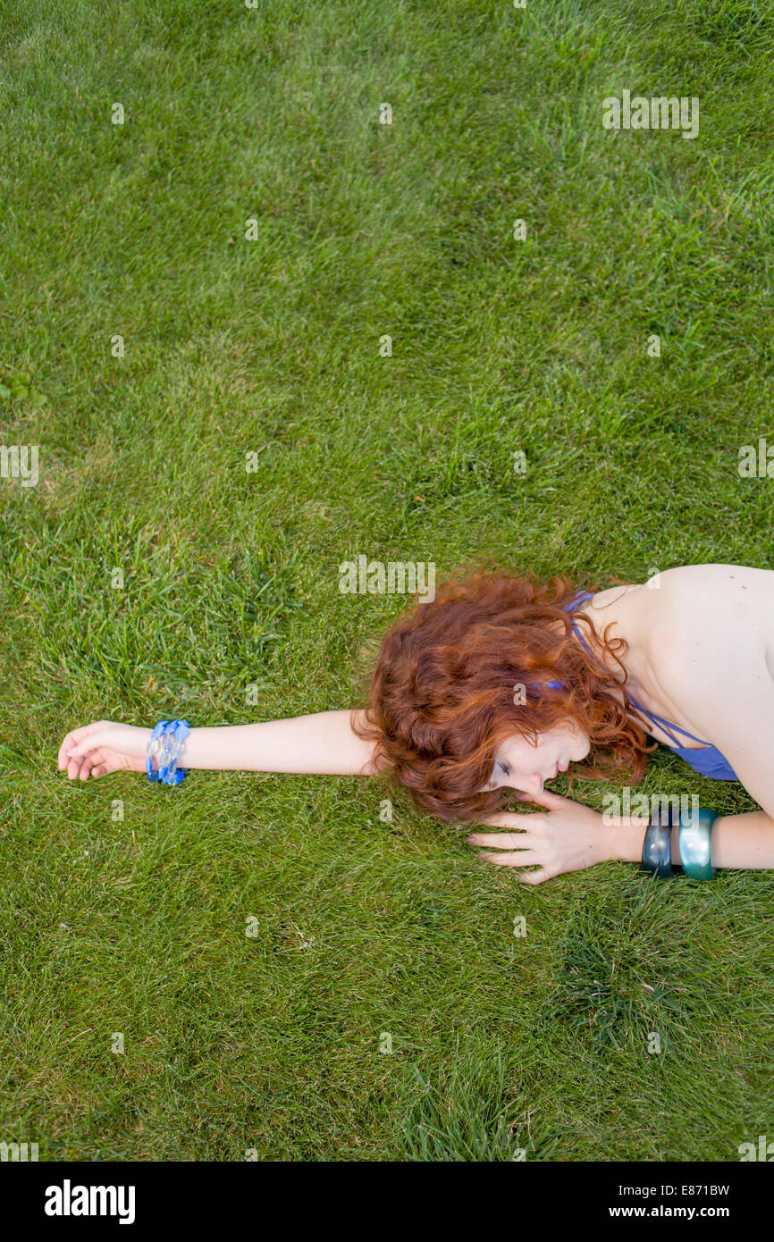 Belle adolescente rousse Banque de photographies et d’images à haute ...