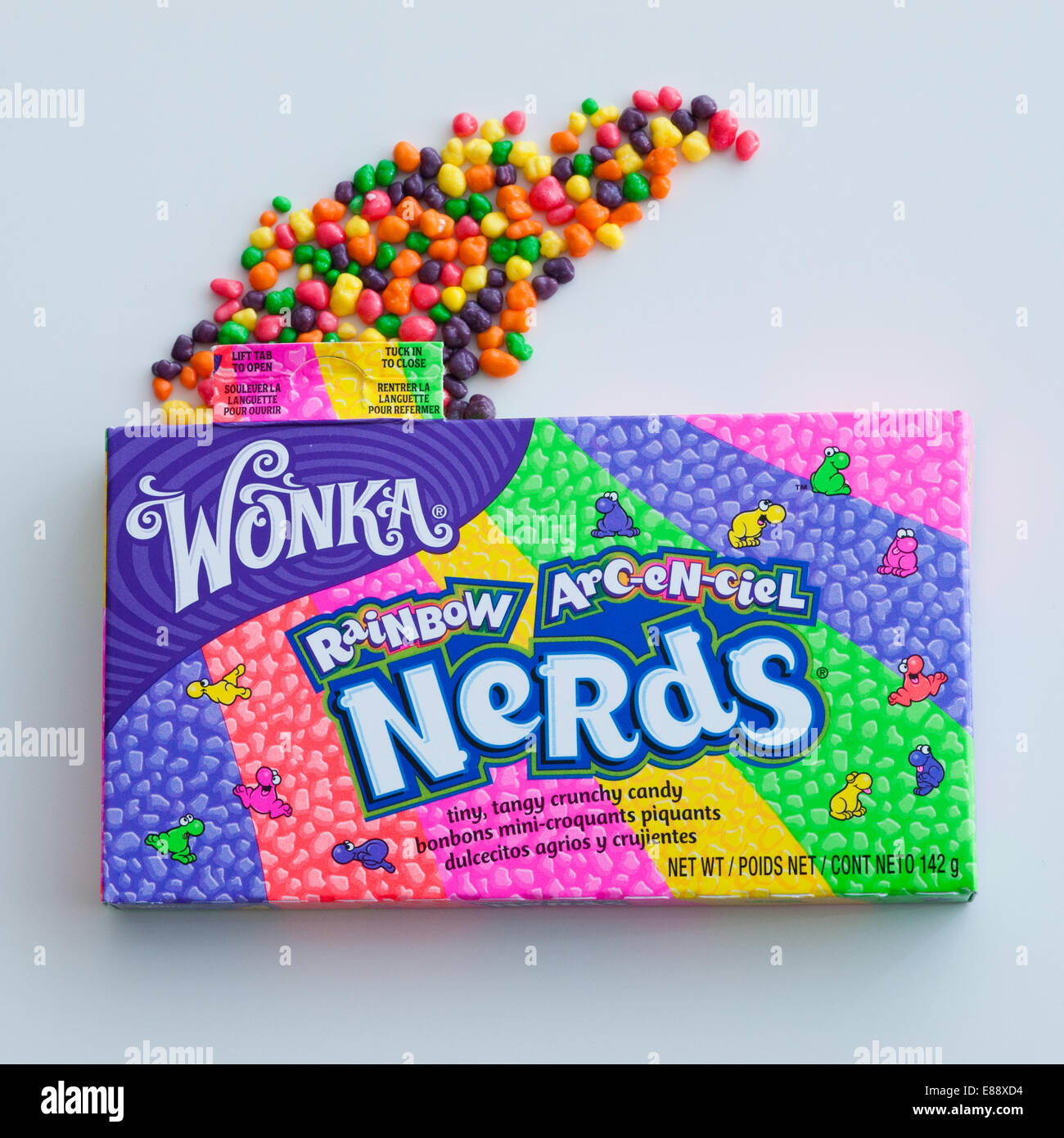 Une boîte de bonbons Nerds Arc-en-ciel, actuellement vendus par Nestlé ...