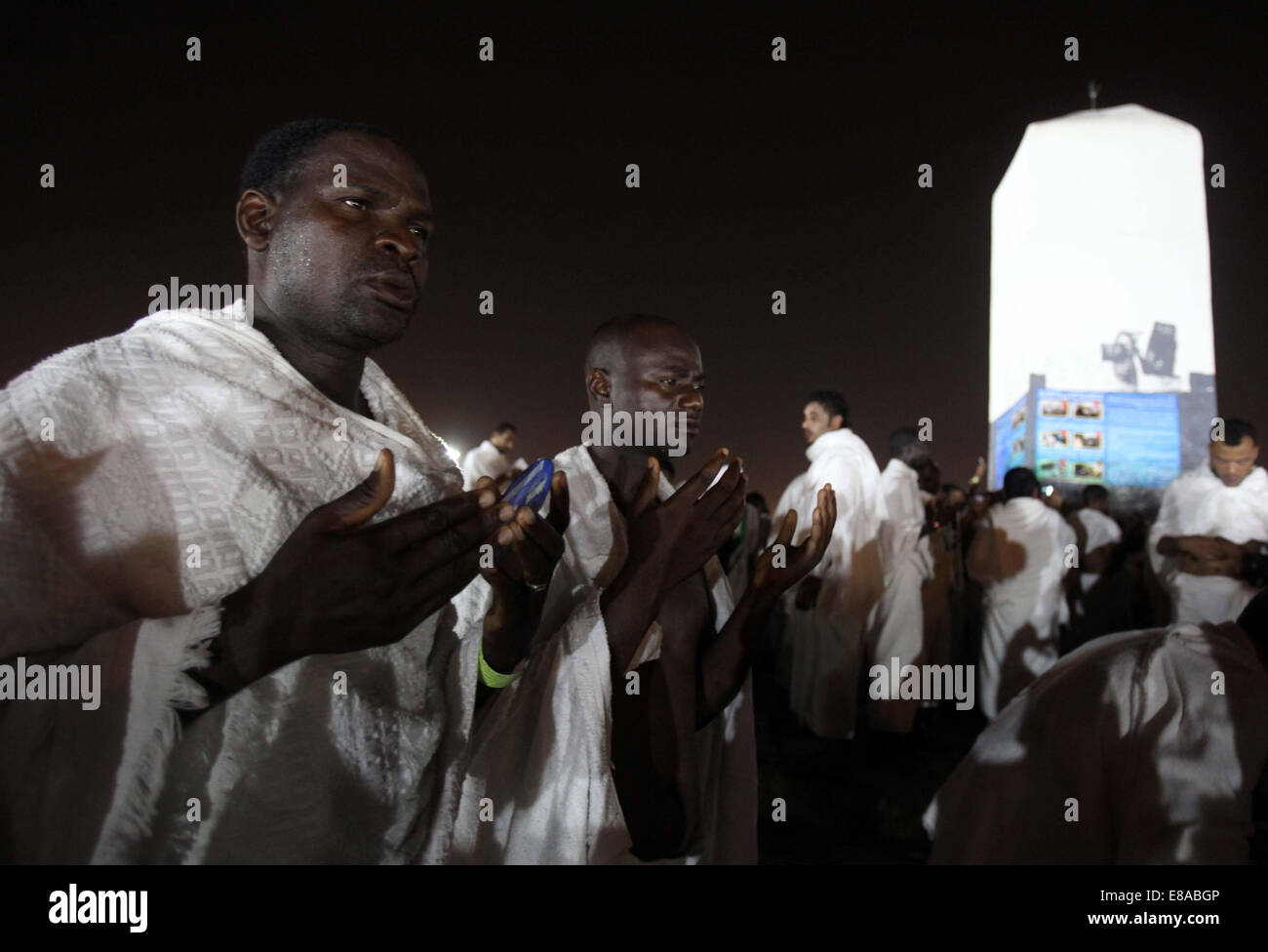 La Mecque, en Arabie Saoudite. 3e oct, 2014. Pèlerins musulmans prier ...